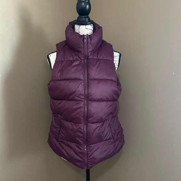 Old Navy | Jackets & Coats | Puffer Vest | Poshmark